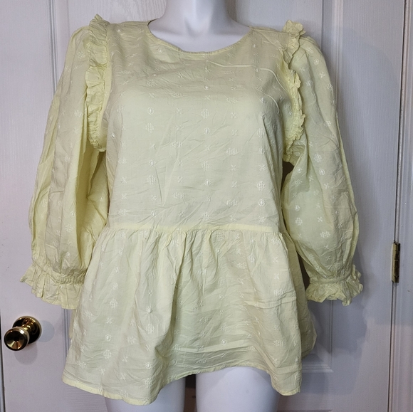 Universal Thread | Tops | Universal Thread Yellow Ruffle Puff Sleeve ...